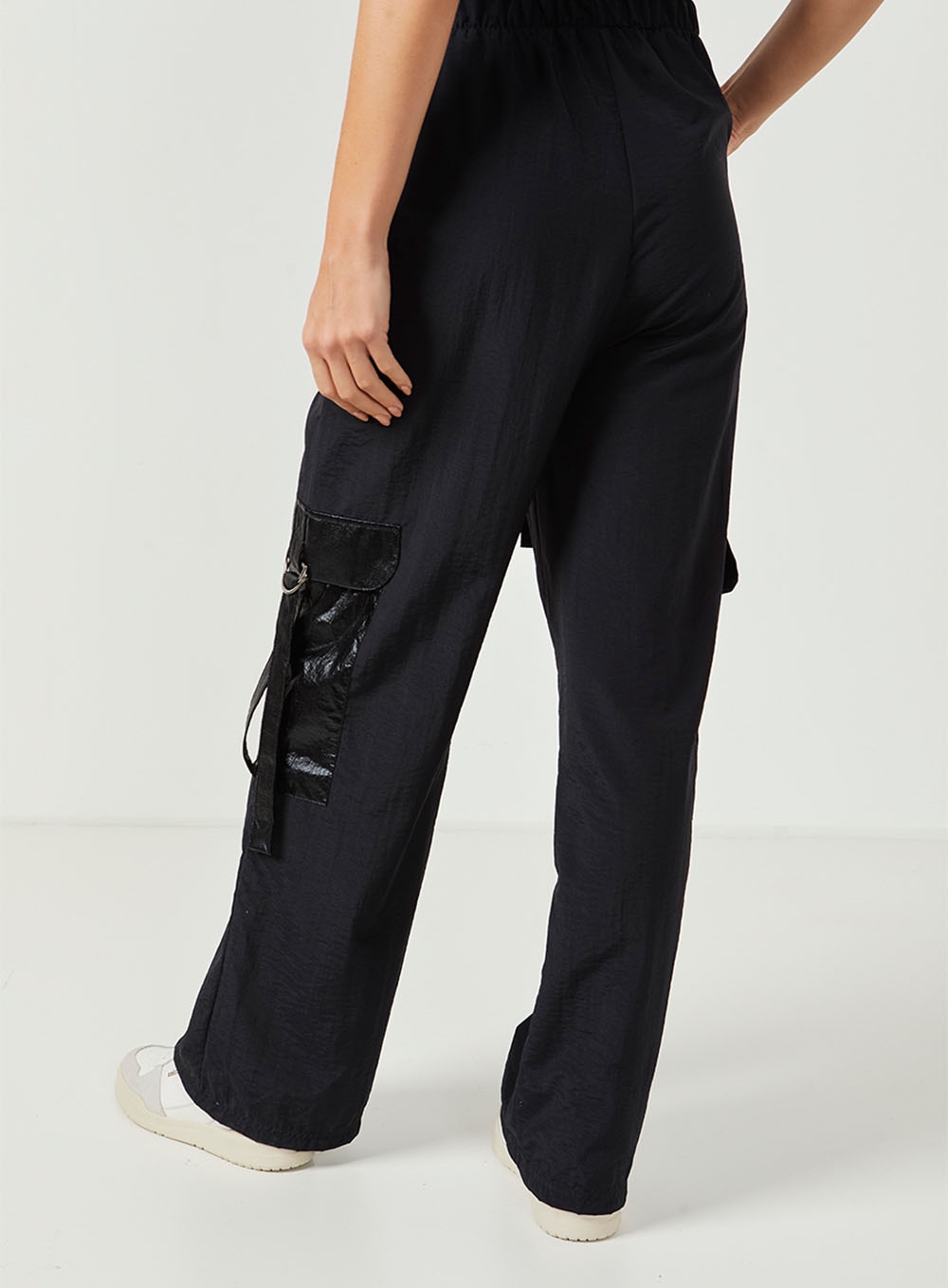 Calça Nylon Colcci | Compre na Colcci! - Calça Nylon Colcci | Colcci